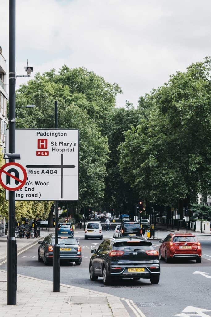 A Visitor's Guide on Driving in London | Charges, Rules, Zones, Routes ...