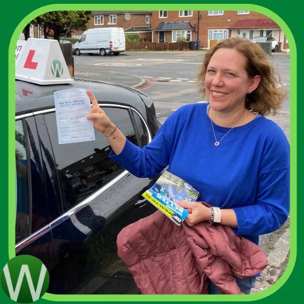 10 Best Driving Schools London With Driving Lessons In Table | Cost ...